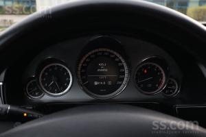 Melns Mercedes-Benz e-200 2010 Rīga, ar dzinēja tilpumu 1.80 L un nobraukumu 243 tūkst. km par 4990 €, foto 18 vietnē AUTOMOTO.COM.LV