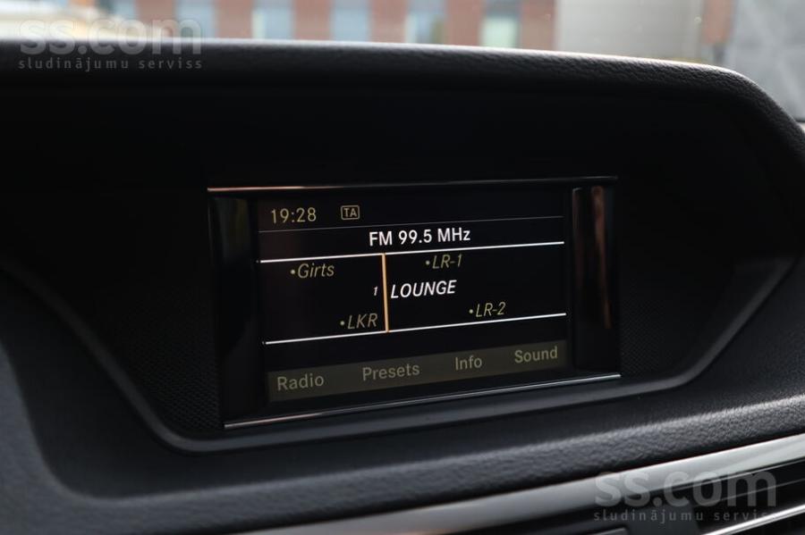 Melns Mercedes-Benz e-200 2010 Rīga, ar dzinēja tilpumu 1.80 L un nobraukumu 243 tūkst. km par 4990 €, foto 19 vietnē AUTOMOTO.COM.LV