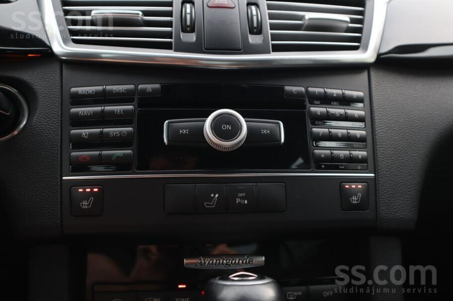Melns Mercedes-Benz e-200 2010 Rīga, ar dzinēja tilpumu 1.80 L un nobraukumu 243 tūkst. km par 4990 €, foto 22 vietnē AUTOMOTO.COM.LV