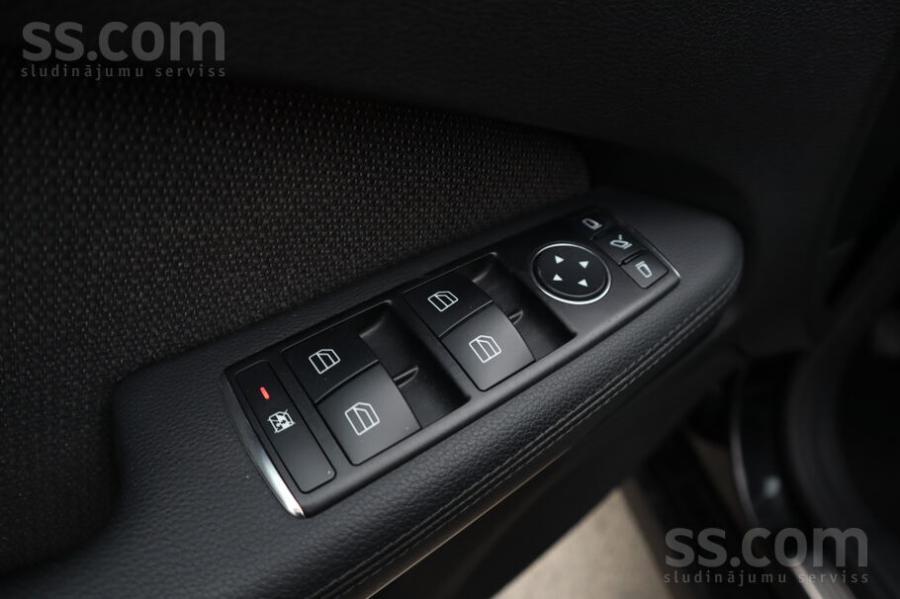 Melns Mercedes-Benz e-200 2010 Rīga, ar dzinēja tilpumu 1.80 L un nobraukumu 243 tūkst. km par 4990 €, foto 25 vietnē AUTOMOTO.COM.LV