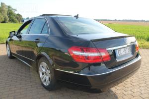 Черный Мерседес E 200 2010 в Салдус, объемом двигателя 2.20 л и пробегом 291 тыс. км за 6950 €, фото 7 на AUTOMOTO.COM.LV