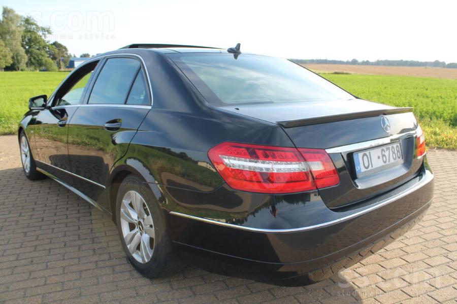 Черный Мерседес E 200 2010 в Салдус, объемом двигателя 2.20 л и пробегом 291 тыс. км за 6950 €, фото 7 на AUTOMOTO.COM.LV