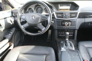 Черный Мерседес E 200 2010 в Салдус, объемом двигателя 2.20 л и пробегом 291 тыс. км за 6950 €, фото 14 на AUTOMOTO.COM.LV