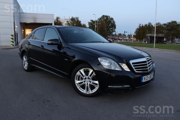 Черный Мерседес E 200 2010 в Рига, объемом двигателя 1.80 л и пробегом 250 тыс. км за 5990 €, фото 3 на AUTOMOTO.COM.LV