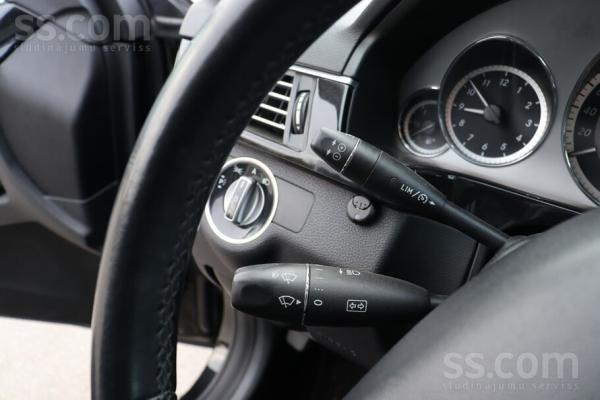 Черный Мерседес E 200 2010 в Рига, объемом двигателя 1.80 л и пробегом 250 тыс. км за 5990 €, фото 11 на AUTOMOTO.COM.LV