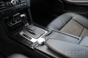 Black Mercedes-Benz e-200 2010 in Riga, with an engine capacity of 1.80 L and mileage of 250 thousand km for 5990 €, photo 15 on AUTOMOTO.COM.LV