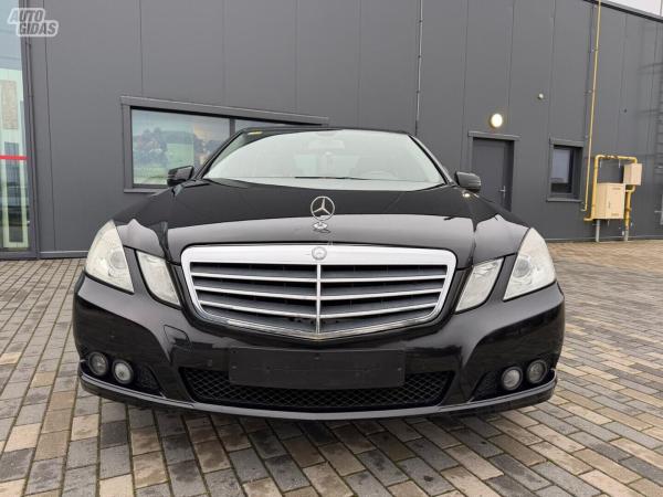 Black Mercedes-Benz e-200 2011 in Siauliai, with an engine capacity of 1.80 L and mileage of 185 thousand km for 7800 €, photo 3 on AUTOMOTO.COM.LV