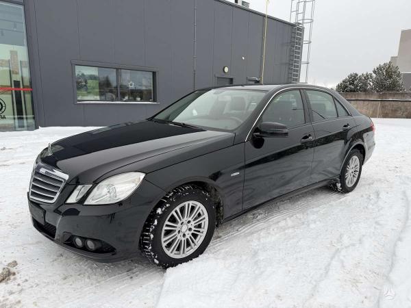Black Mercedes-Benz e-200 2011 in Siauliai, with an engine capacity of 1.80 L and mileage of 184 thousand km for 7800 €, photo 3 on AUTOMOTO.COM.LV