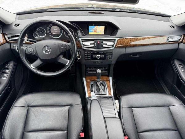 Melns Mercedes-Benz e-200 2011 Šauļi, ar dzinēja tilpumu 1.80 L un nobraukumu 185 tūkst. km par 7800 €, foto 8 vietnē AUTOMOTO.COM.LV