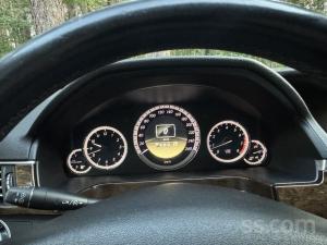 Черный Мерседес E 200 2011 в Вентспилс, объемом двигателя 1.80 л и пробегом 267 тыс. км за 7790 €, фото 12 на AUTOMOTO.COM.LV