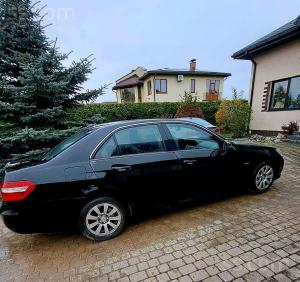 Melns Mercedes-Benz e-200 2011 Rīga, ar dzinēja tilpumu 2.10 L un nobraukumu 257 tūkst. km par 6900 €, foto 6 vietnē AUTOMOTO.COM.LV