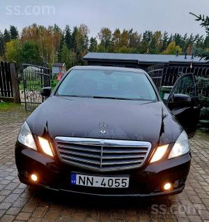 Black Mercedes-Benz e-200 2011 in Riga, with an engine capacity of 2.10 L and mileage of 257 thousand km for 6900 €, photo  on AUTOMOTO.COM.LV