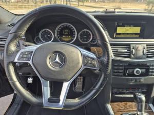 Melns Mercedes-Benz e-200 2012 Jūrmala, ar dzinēja tilpumu 2.00 L un nobraukumu 266 tūkst. km par 8000 €, foto 5 vietnē AUTOMOTO.COM.LV