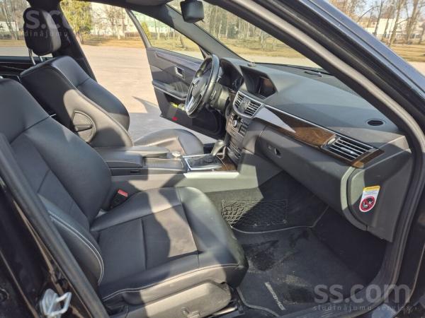 Melns Mercedes-Benz e-200 2012 Jūrmala, ar dzinēja tilpumu 2.00 L un nobraukumu 266 tūkst. km par 8000 €, foto 5 vietnē AUTOMOTO.COM.LV
