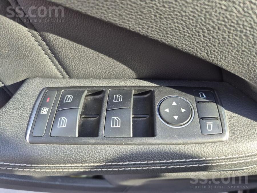 Melns Mercedes-Benz e-200 2012 Jūrmala, ar dzinēja tilpumu 2.00 L un nobraukumu 266 tūkst. km par 8000 €, foto 7 vietnē AUTOMOTO.COM.LV