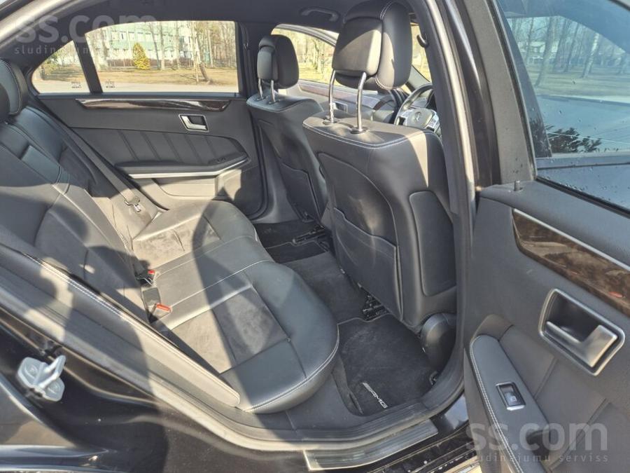Melns Mercedes-Benz e-200 2012 Jūrmala, ar dzinēja tilpumu 2.00 L un nobraukumu 266 tūkst. km par 8000 €, foto 10 vietnē AUTOMOTO.COM.LV