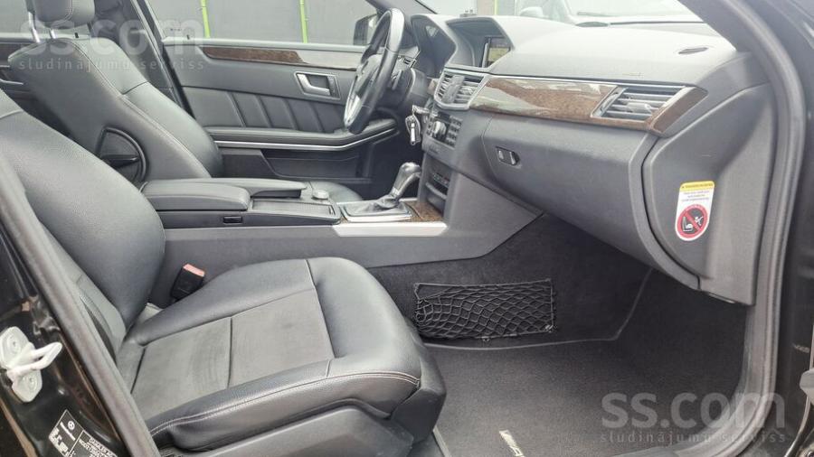 Melns Mercedes-Benz e-200 2012 Rīga, ar dzinēja tilpumu 2.20 L un nobraukumu 269 tūkst. km par 7500 €, foto 15 vietnē AUTOMOTO.COM.LV
