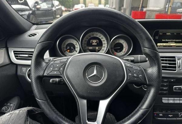 Melns Mercedes-Benz e-200 2013 Prienai, ar dzinēja tilpumu 2.14 L un nobraukumu 248 tūkst. km par 9100 €, foto 3 vietnē AUTOMOTO.COM.LV