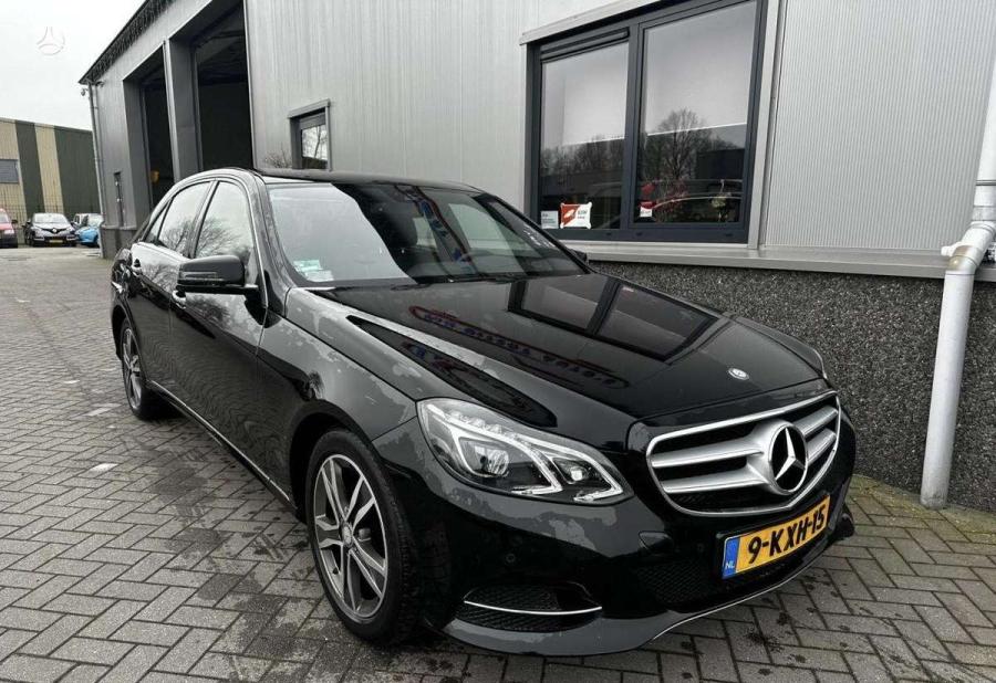 Melns Mercedes-Benz e-200 2013 Prienai, ar dzinēja tilpumu 2.14 L un nobraukumu 248 tūkst. km par 9100 €, foto 20 vietnē AUTOMOTO.COM.LV