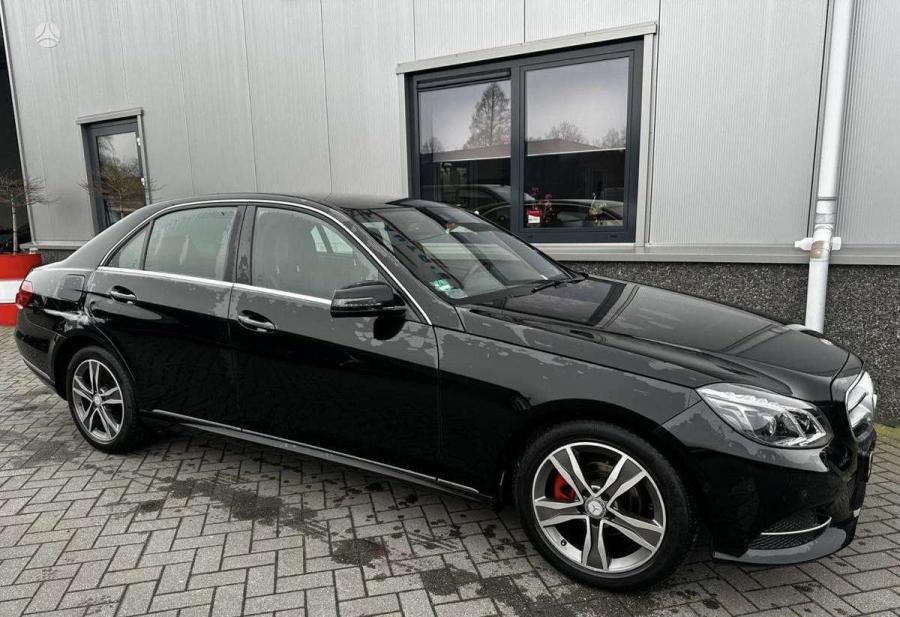 Melns Mercedes-Benz e-200 2013 Prienai, ar dzinēja tilpumu 2.14 L un nobraukumu 248 tūkst. km par 9100 €, foto 25 vietnē AUTOMOTO.COM.LV