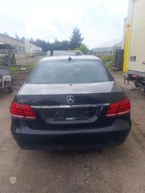 Melns Mercedes-Benz e-200 2013 Radviliškis, ar dzinēja tilpumu 0.00 L un nobraukumu 48 tūkst. km par 4450 €, foto 6 vietnē AUTOMOTO.COM.LV