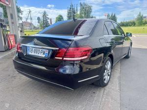 Черный Мерседес E 200 2013 в Таураге, объемом двигателя 2.14 л и пробегом 290 тыс. км за 8600 €, фото 5 на AUTOMOTO.COM.LV