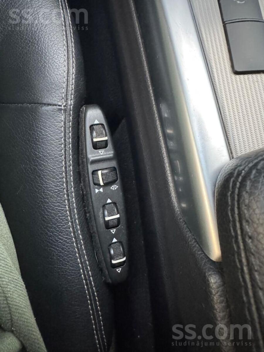 Melns Mercedes-Benz e-200 2014 Rīga, ar dzinēja tilpumu 2.10 L un nobraukumu 0 tūkst. km par 8400 €, foto 22 vietnē AUTOMOTO.COM.LV