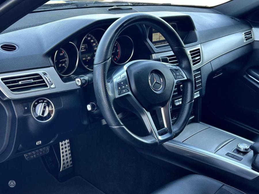 Черный Мерседес E 200 2014 в Кретинга, объемом двигателя 2.14 л и пробегом 229 тыс. км за 9990 €, фото 16 на AUTOMOTO.COM.LV