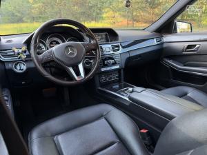 Melns Mercedes-Benz e-200 2014 Kauņa, ar dzinēja tilpumu 2.10 L un nobraukumu 324 tūkst. km par 10900 €, foto 8 vietnē AUTOMOTO.COM.LV