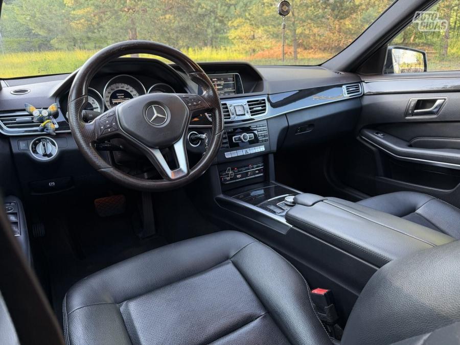 Melns Mercedes-Benz e-200 2014 Kauņa, ar dzinēja tilpumu 2.10 L un nobraukumu 324 tūkst. km par 10900 €, foto 8 vietnē AUTOMOTO.COM.LV