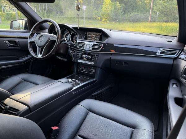 Black Mercedes-Benz e-200 2014 in Kaunas, with an engine capacity of 2.10 L and mileage of 324 thousand km for 10900 €, photo 8 on AUTOMOTO.COM.LV