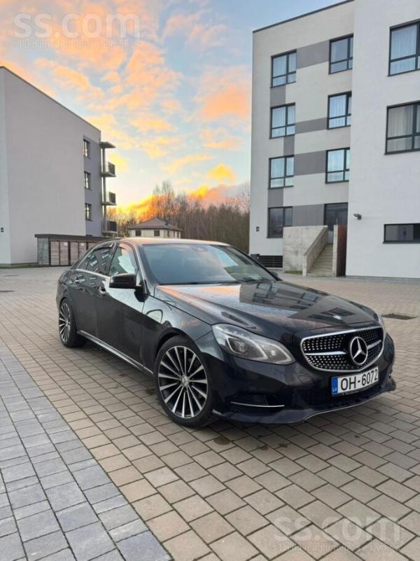 Melns Mercedes-Benz e-200 2014 Rīga, ar dzinēja tilpumu 2.10 L un nobraukumu 520 tūkst. km par 8000 €, foto 1 vietnē AUTOMOTO.COM.LV