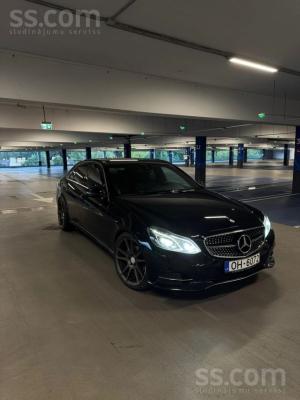 Melns Mercedes-Benz e-200 2014 Rīga, ar dzinēja tilpumu 2.10 L un nobraukumu 520 tūkst. km par 8000 €, foto 13 vietnē AUTOMOTO.COM.LV