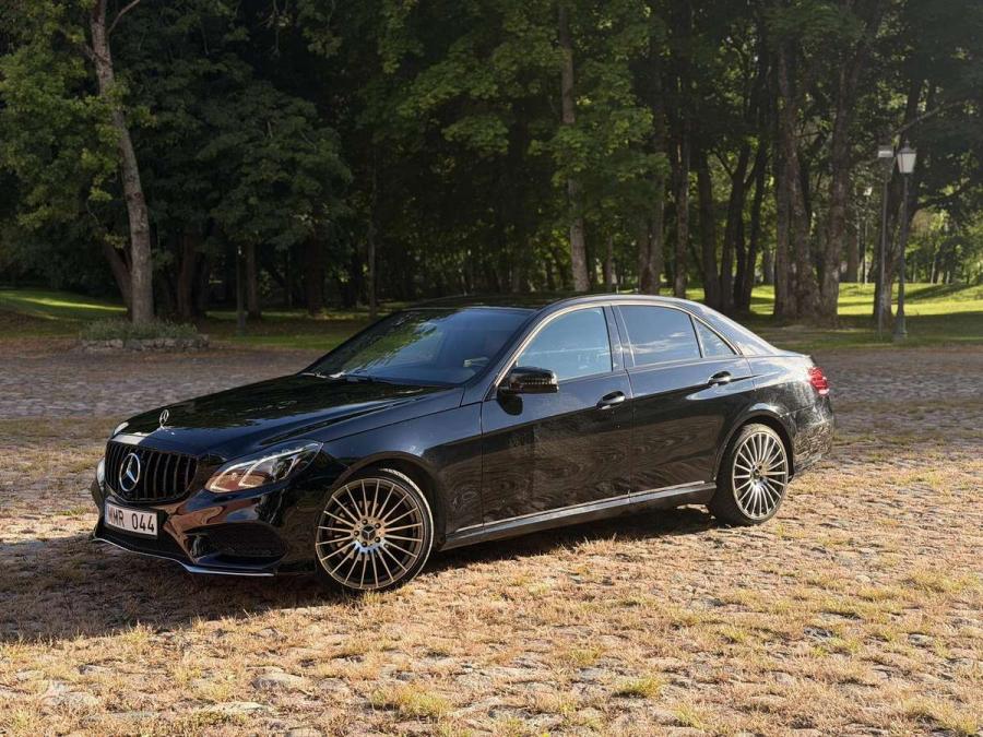 Melns Mercedes-Benz e-200 2014 Šilutė, ar dzinēja tilpumu 2.14 L un nobraukumu 387 tūkst. km par 8999 €, foto 5 vietnē AUTOMOTO.COM.LV