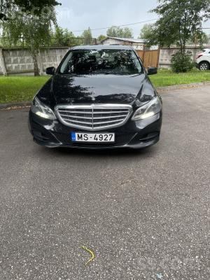Черный Мерседес E 200 2014 в Рига, объемом двигателя 2.00 л и пробегом 301 тыс. км за 10500 €, фото 5 на AUTOMOTO.COM.LV