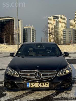 Black Mercedes-Benz e-200 2015 in Riga, with an engine capacity of 2.10 L and mileage of 184 thousand km for 12500 €, photo 3 on AUTOMOTO.COM.LV