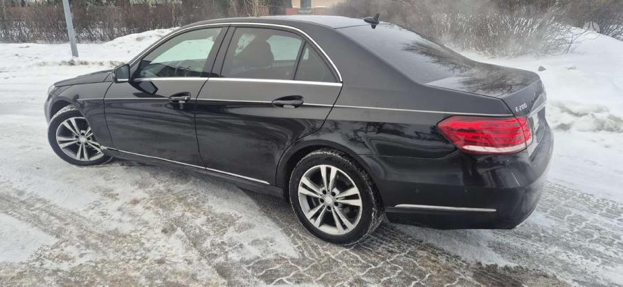 Black Mercedes-Benz e-200 2015 in Taurage, with an engine capacity of 2.20 L and mileage of 350 thousand km for 7200 €, photo 4 on AUTOMOTO.COM.LV