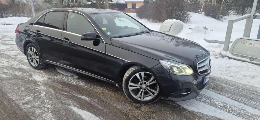 Black Mercedes-Benz e-200 2015 in Taurage, with an engine capacity of 2.20 L and mileage of 350 thousand km for 7200 €, photo 8 on AUTOMOTO.COM.LV