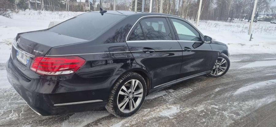 Black Mercedes-Benz e-200 2015 in Taurage, with an engine capacity of 2.20 L and mileage of 350 thousand km for 7200 €, photo 10 on AUTOMOTO.COM.LV
