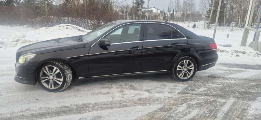 Black Mercedes-Benz e-200 2015 in Taurage, with an engine capacity of 2.20 L and mileage of 350 thousand km for 7200 €, photo 14 on AUTOMOTO.COM.LV