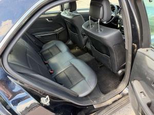 Melns Mercedes-Benz e-200 2015 Raseiniai, ar dzinēja tilpumu 2.14 L un nobraukumu 296 tūkst. km par 8300 €, foto 11 vietnē AUTOMOTO.COM.LV