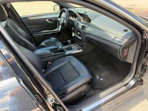 Melns Mercedes-Benz e-200 2015 Raseiniai, ar dzinēja tilpumu 2.14 L un nobraukumu 296 tūkst. km par 8300 €, foto 12 vietnē AUTOMOTO.COM.LV