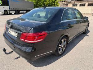 Melns Mercedes-Benz e-200 2015 Raseiniai, ar dzinēja tilpumu 2.14 L un nobraukumu 296 tūkst. km par 8300 €, foto 16 vietnē AUTOMOTO.COM.LV
