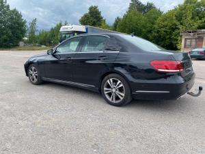 Melns Mercedes-Benz e-200 2015 Raseiniai, ar dzinēja tilpumu 2.14 L un nobraukumu 295 tūkst. km par 6900 €, foto 5 vietnē AUTOMOTO.COM.LV