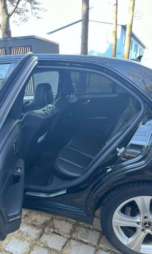 Melns Mercedes-Benz e-200 2015 Viļņa, ar dzinēja tilpumu 1.99 L un nobraukumu 287 tūkst. km par 13555 €, foto 14 vietnē AUTOMOTO.COM.LV