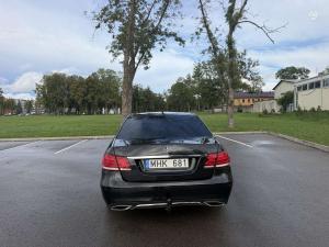 Черный Мерседес E 200 2015 в Укмерге, объемом двигателя 2.14 л и пробегом 377 тыс. км за 9500 €, фото 5 на AUTOMOTO.COM.LV