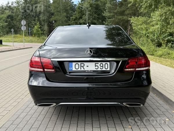 Melns Mercedes-Benz e-200 2015 Liepāja, ar dzinēja tilpumu 2.20 L un nobraukumu 244 tūkst. km par 12700 €, foto 5 vietnē AUTOMOTO.COM.LV