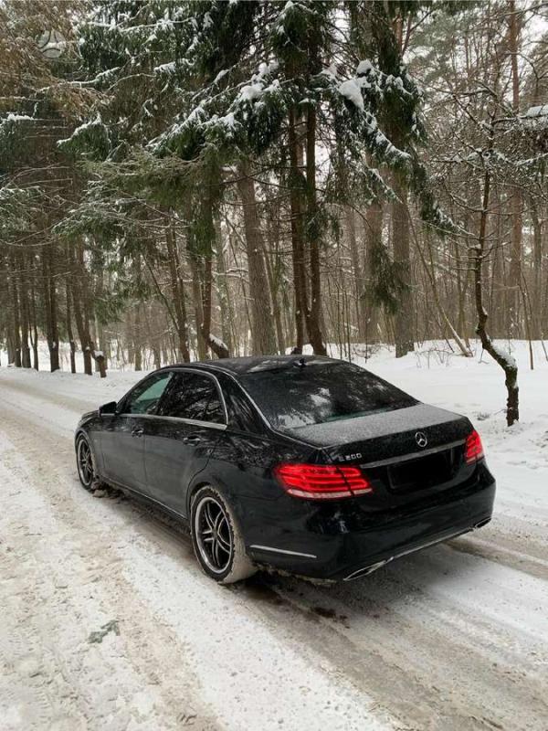 Melns Mercedes-Benz e-200 2016 Kauņa, ar dzinēja tilpumu 2.14 L un nobraukumu 283 tūkst. km par 9400 €, foto 5 vietnē AUTOMOTO.COM.LV