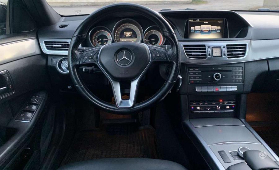 Black Mercedes-Benz e-200 2016 in Kaunas, with an engine capacity of 2.14 L and mileage of 283 thousand km for 9400 €, photo 10 on AUTOMOTO.COM.LV