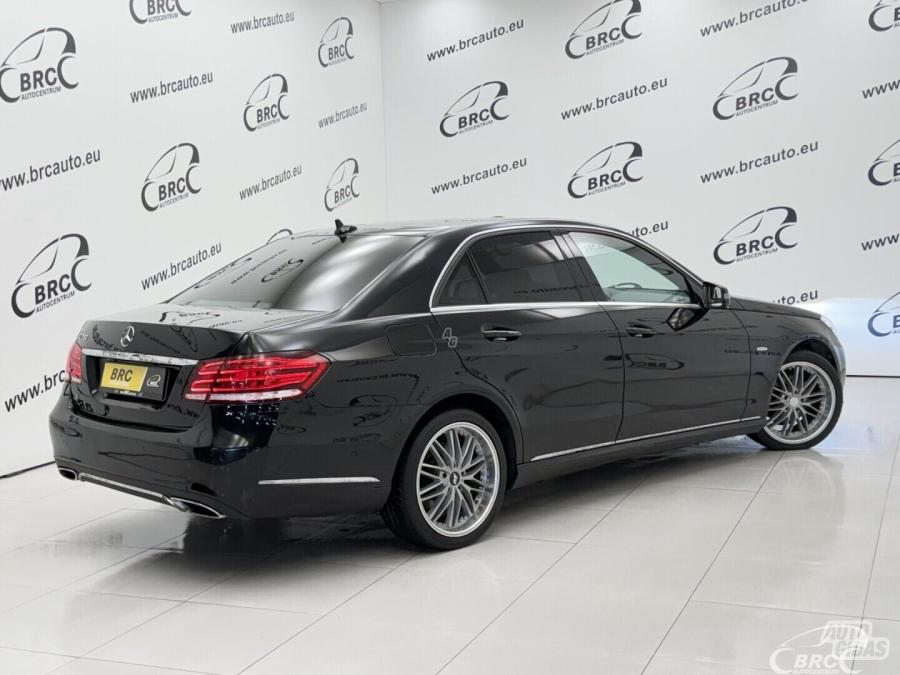 Черный Мерседес E 200 2016 в Авиженяй, объемом двигателя 2.20 л и пробегом 287 тыс. км за 8500 €, фото 3 на AUTOMOTO.COM.LV